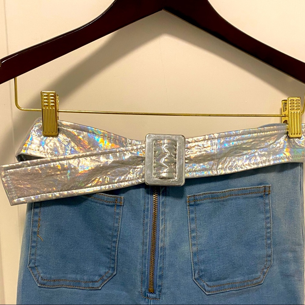 Fashion Nova Retro Silver Metallic Belt - Gem